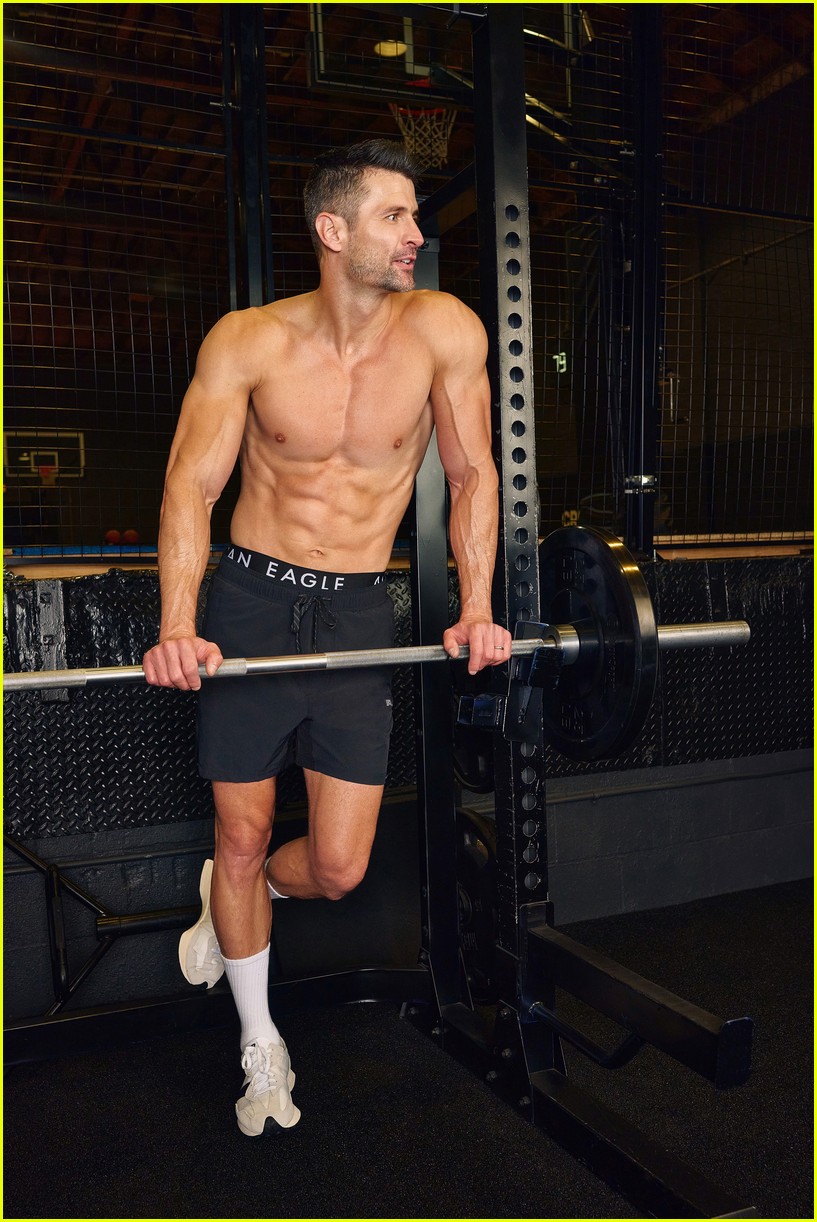 James Lafferty Breaks a Sweat Shirtless in His AE Underwear Ahead of Charity Basketball Game ...